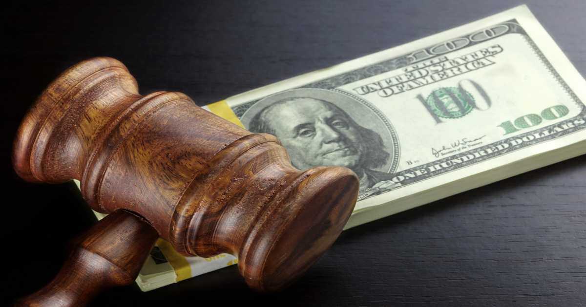 How Much Does A Family Lawyer Cost?